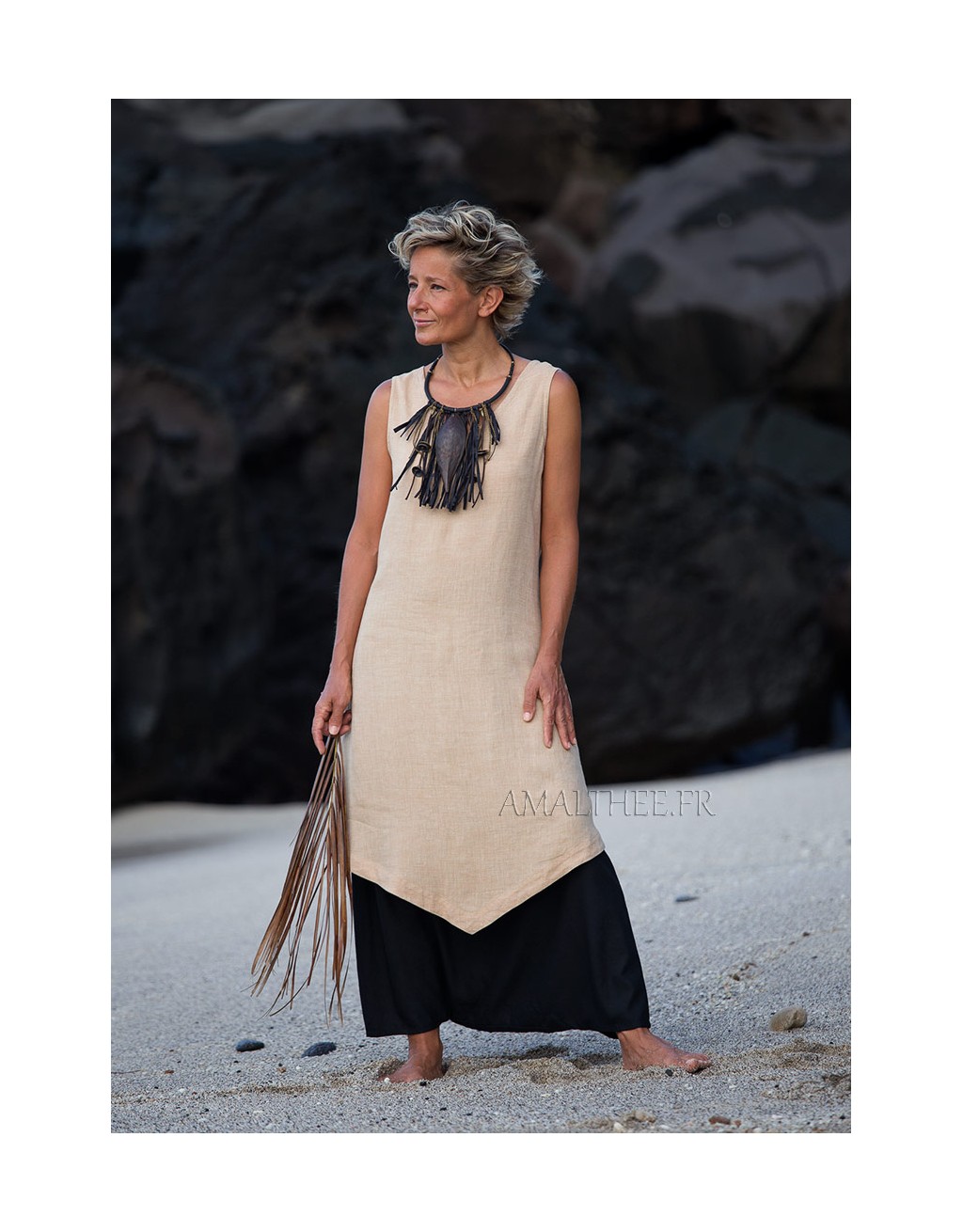 TUNIQUE LONGUE EN LIN EN LIN BEIGE ET SAROUEL NOIR